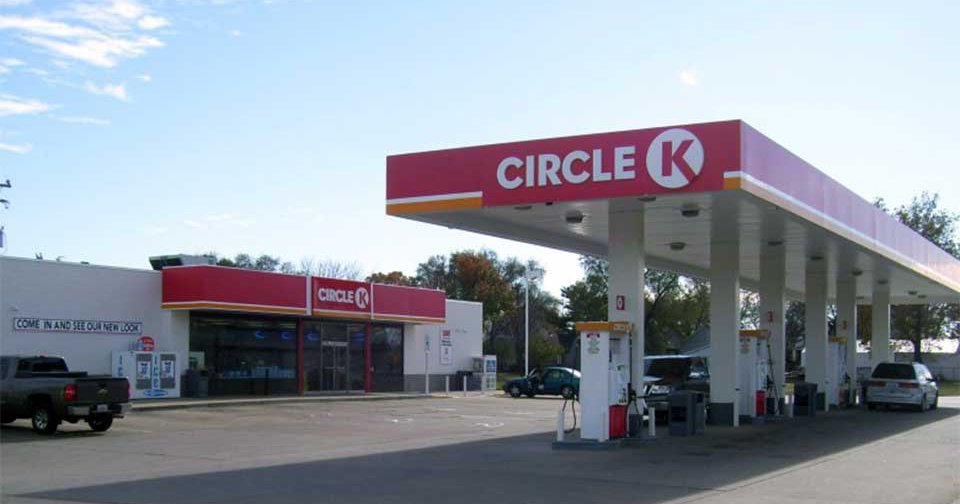 CIRCLE K ដ៏ ល្បី របស់ អាមេរិក ចូល កម្ពុជា ហើយ! ខណៈ 7-Eleven ស្ងាត់ បាត់ ...