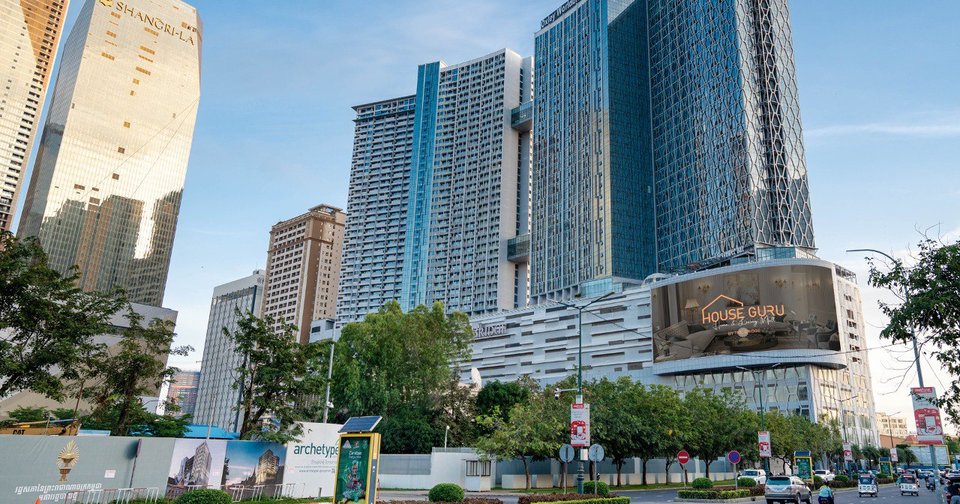 ផ្សារទំនើប The Bridge Lifestyle Mall ...